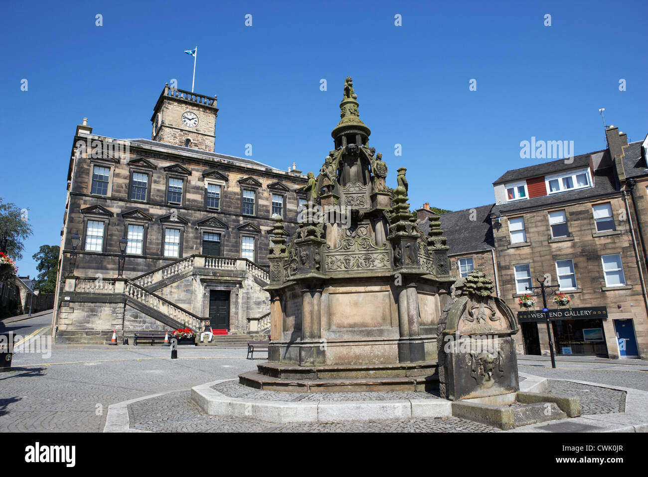 linlithgow cross well and burgh halls on the cross west lothian ...