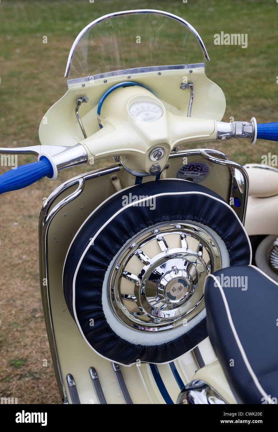 Lambretta club hi-res stock photography and images - Alamy