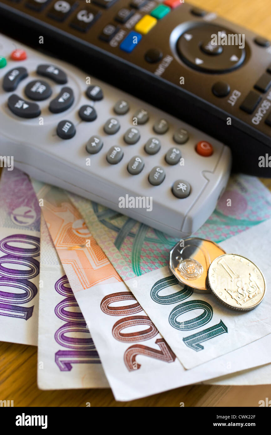 Crowns control hi-res stock photography and images - Alamy