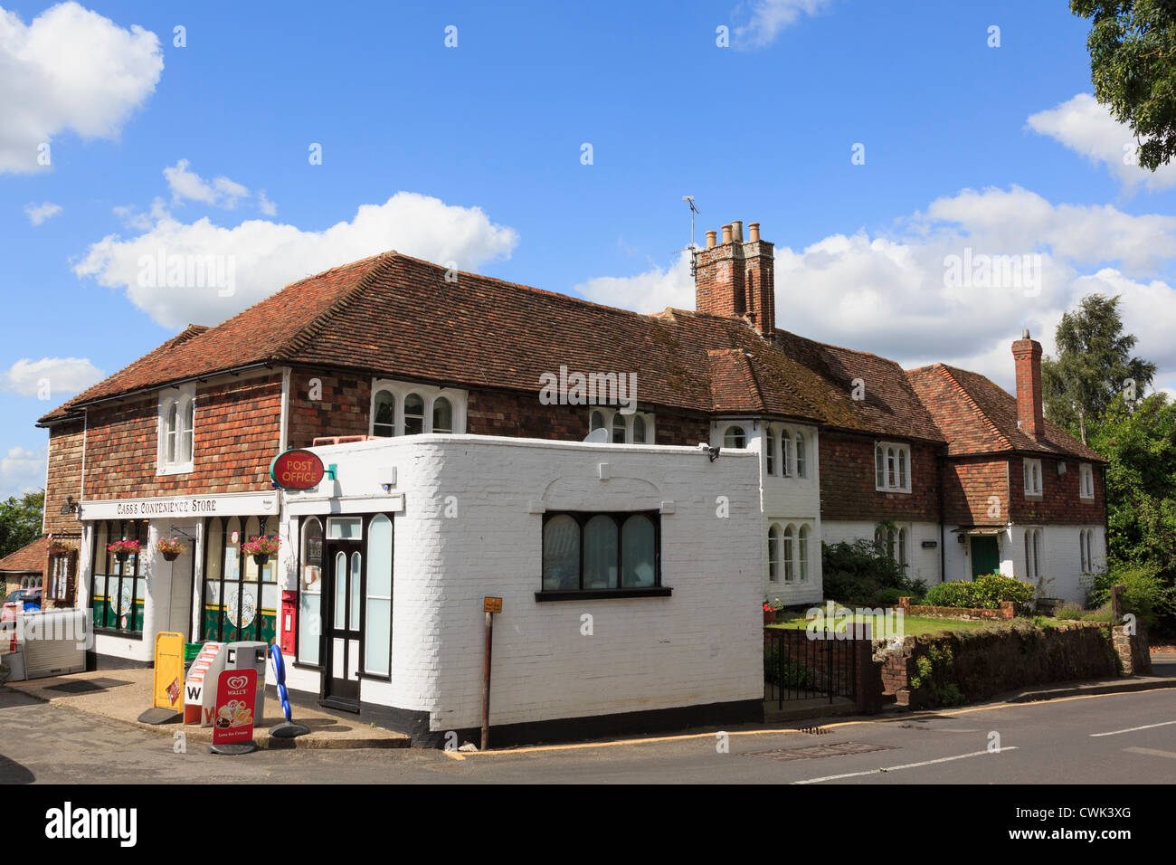 Pluckley village hi-res stock photography and images - Alamy