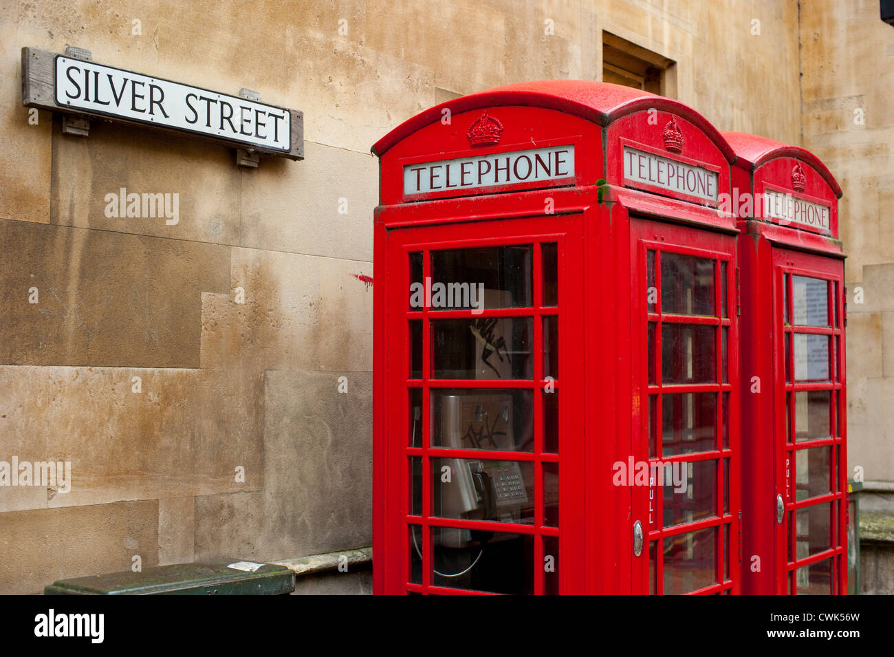 Traditional telephone booth hi-res stock photography and images - Alamy