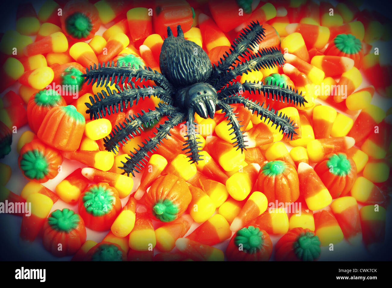 Halloween Candy Spider Halloween Pretzel Treats ~ Candy Spiderwebs