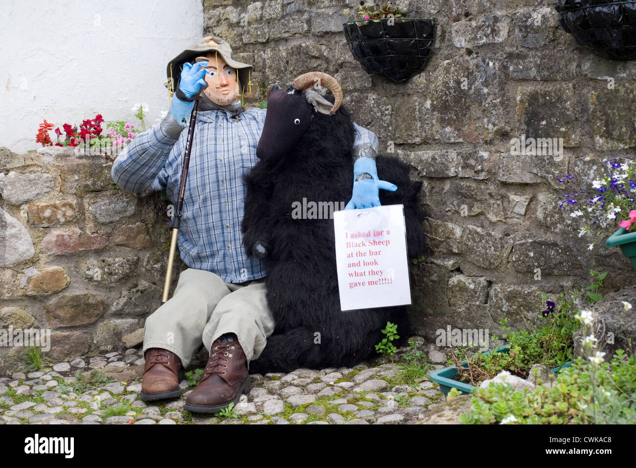 Scarecrow sheep hi-res stock photography and images - Alamy