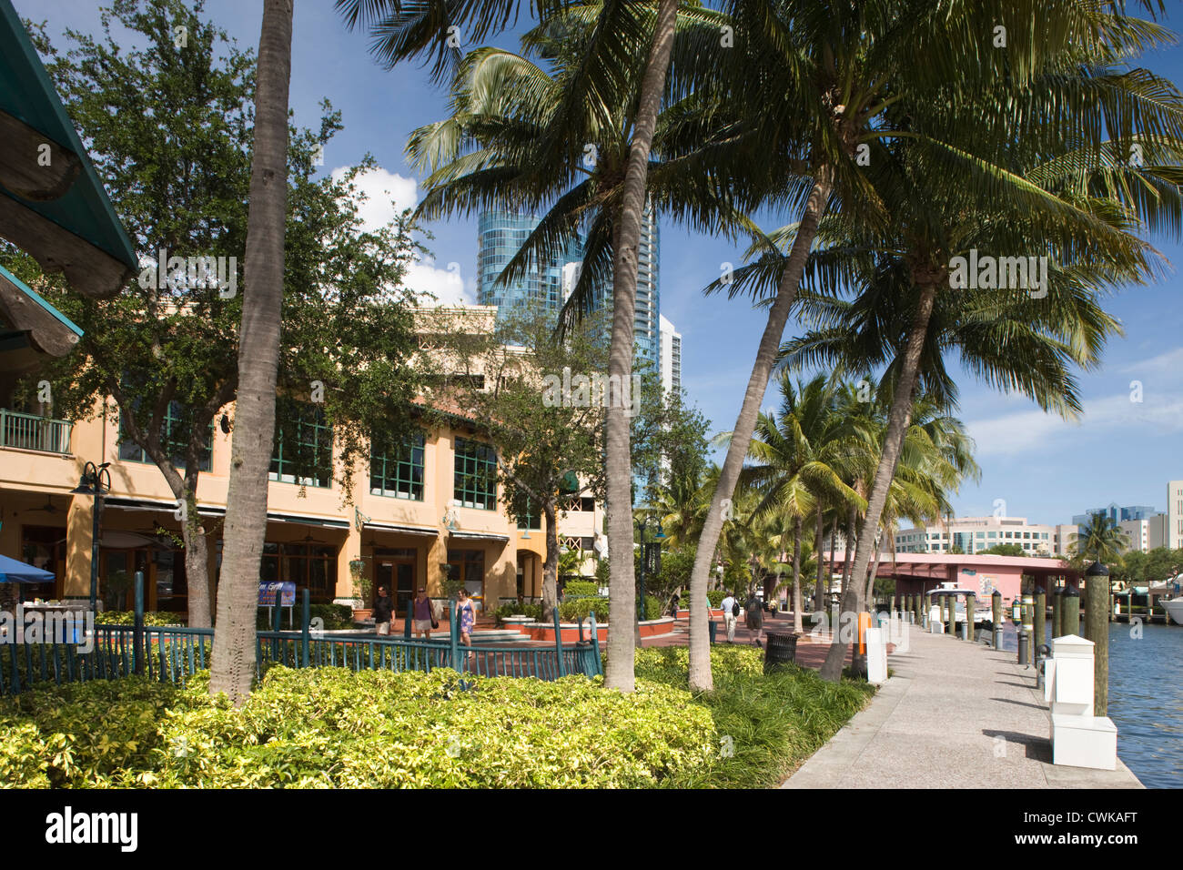 LAS OLAS RIVERFRONT NORTH NEW RIVER PROMENADE DOWNTOWN FORT LAUDERDALE ...