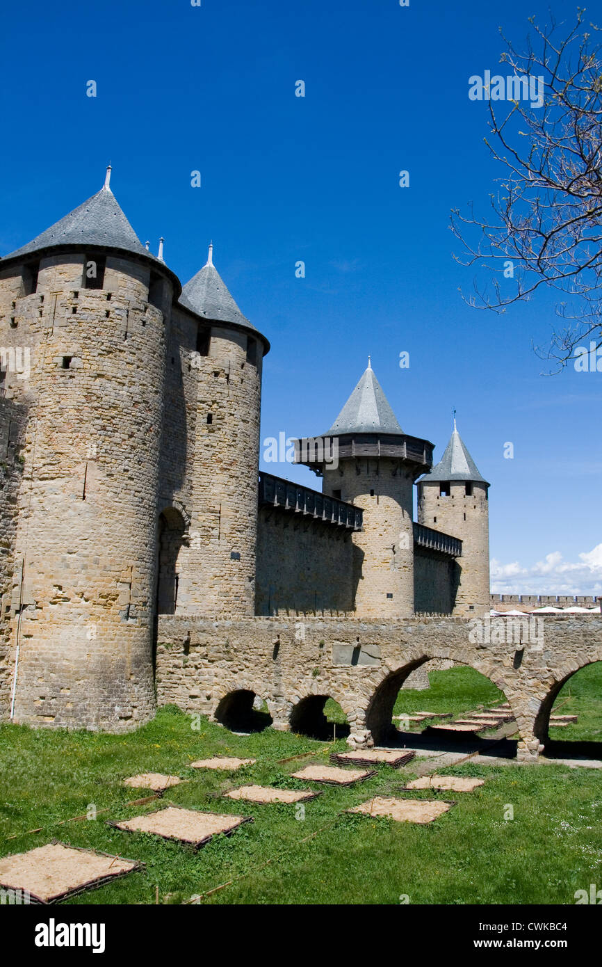 Turreted walls hi-res stock photography and images - Alamy