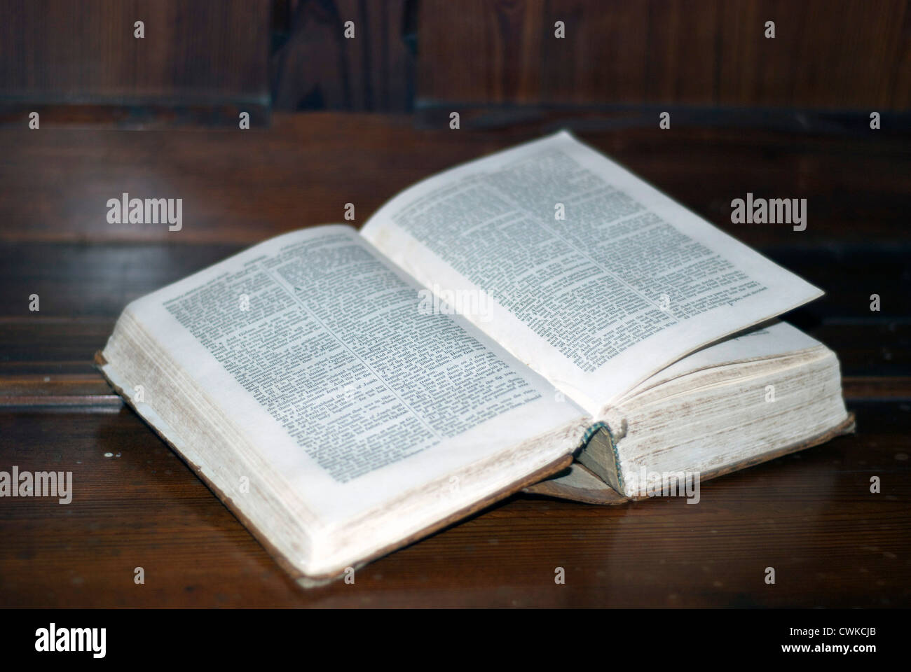 Open Bible On Desk High Resolution Stock Photography and Images - Alamy