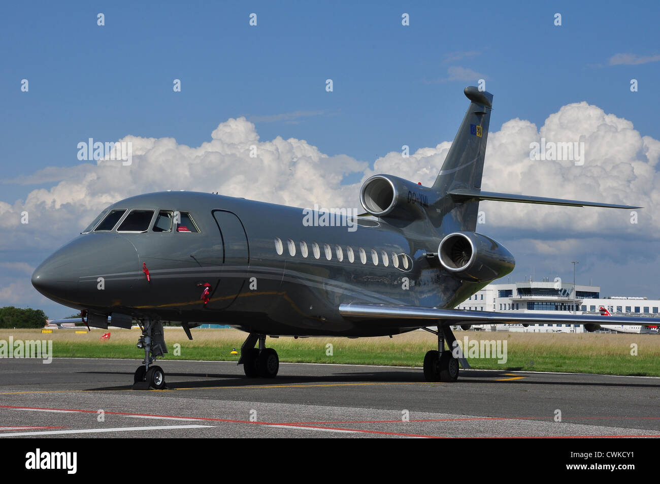Dassault Falcon 900dx High Resolution Stock Photography and Images - Alamy