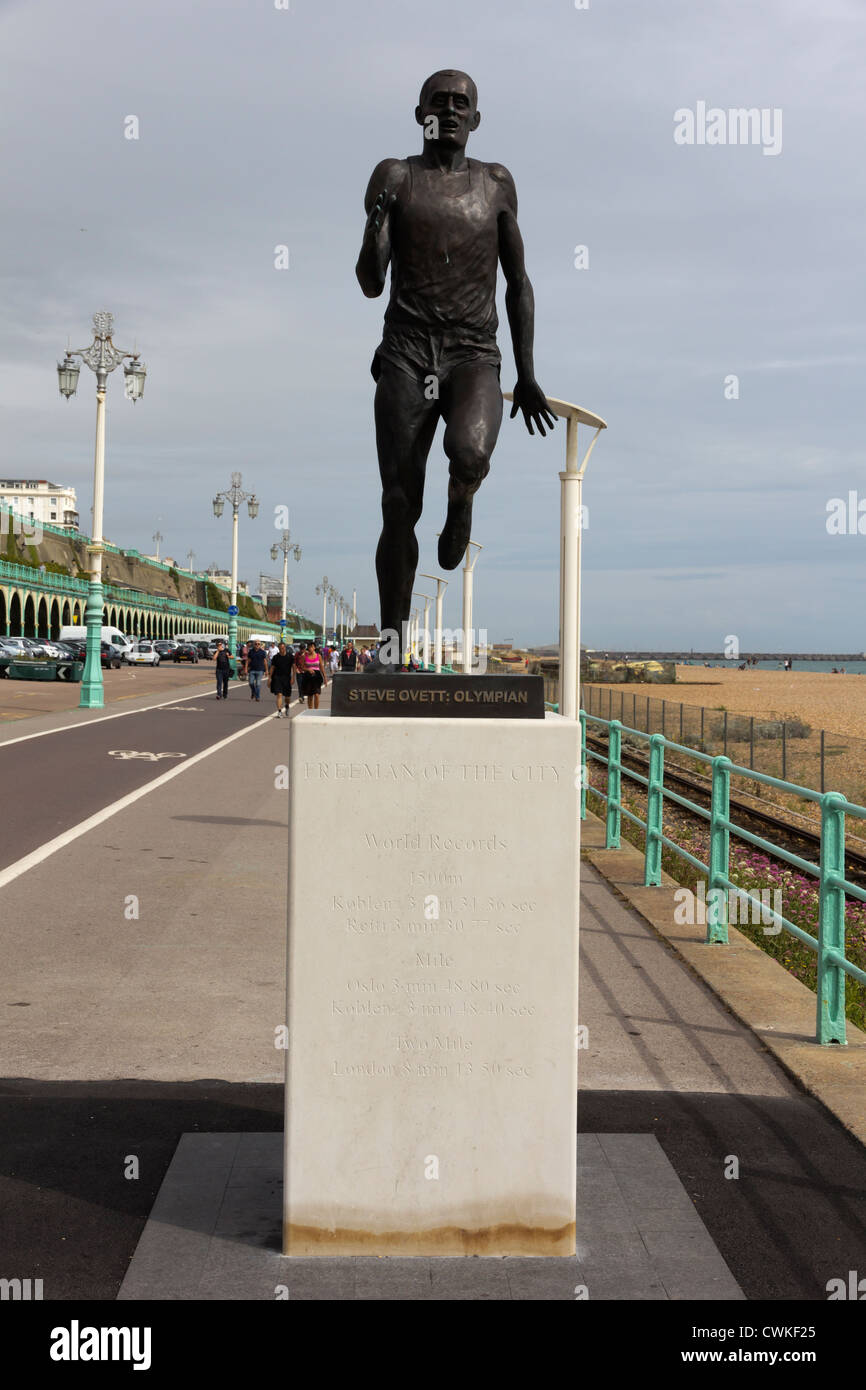 Steve Ovett statue in Brighton Stock Photo - Alamy