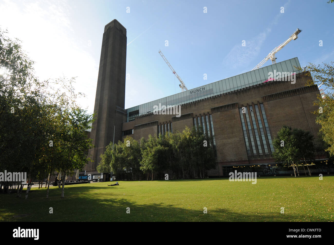 Tate modern museum in London, England, Uk Stock Photo - Alamy