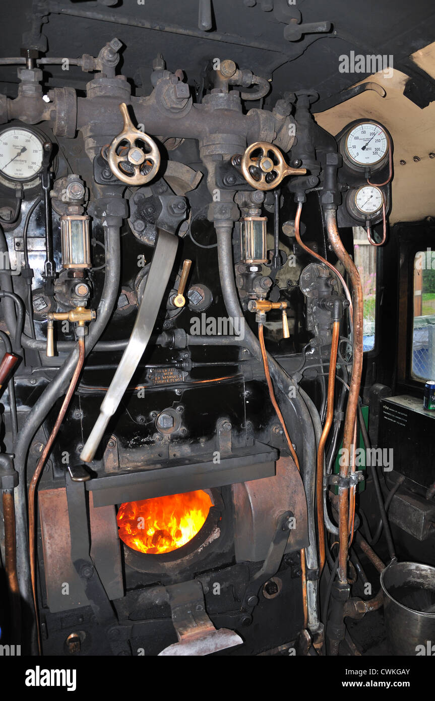 Steam train valves hi-res stock photography and images - Alamy