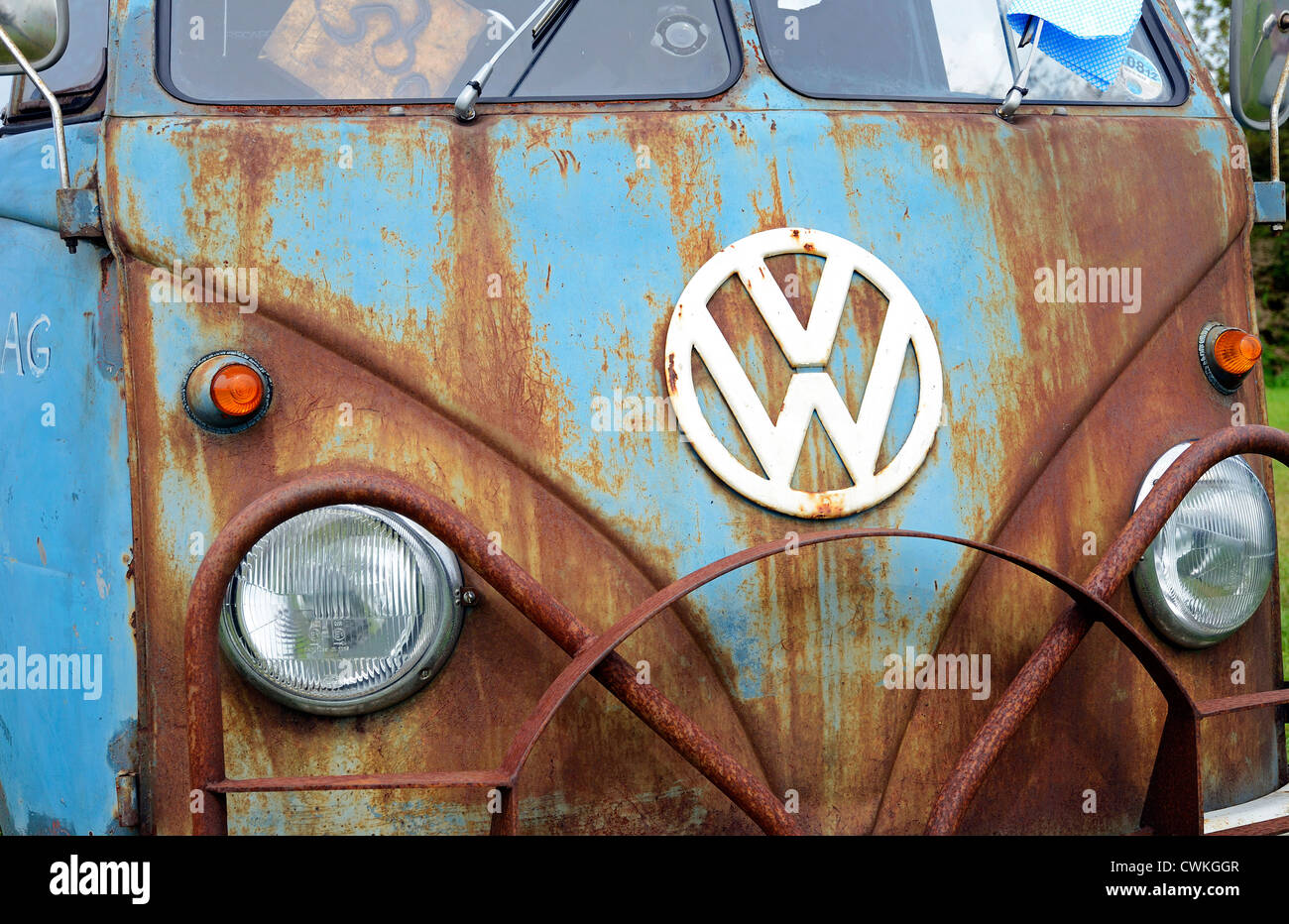 Rusty vw van hi-res stock photography and images - Alamy
