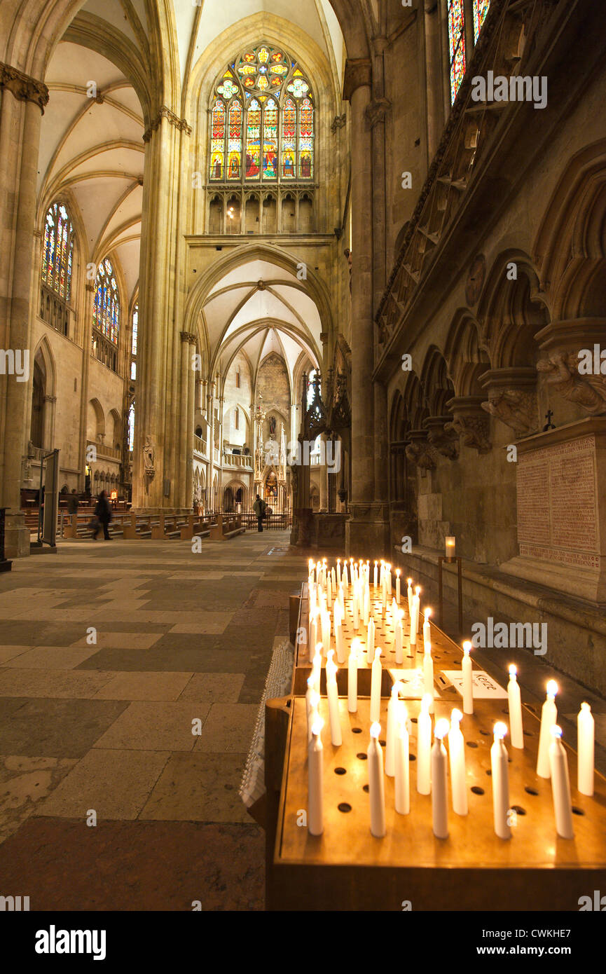 Regensburg cathedral interior hi-res stock photography and images - Alamy