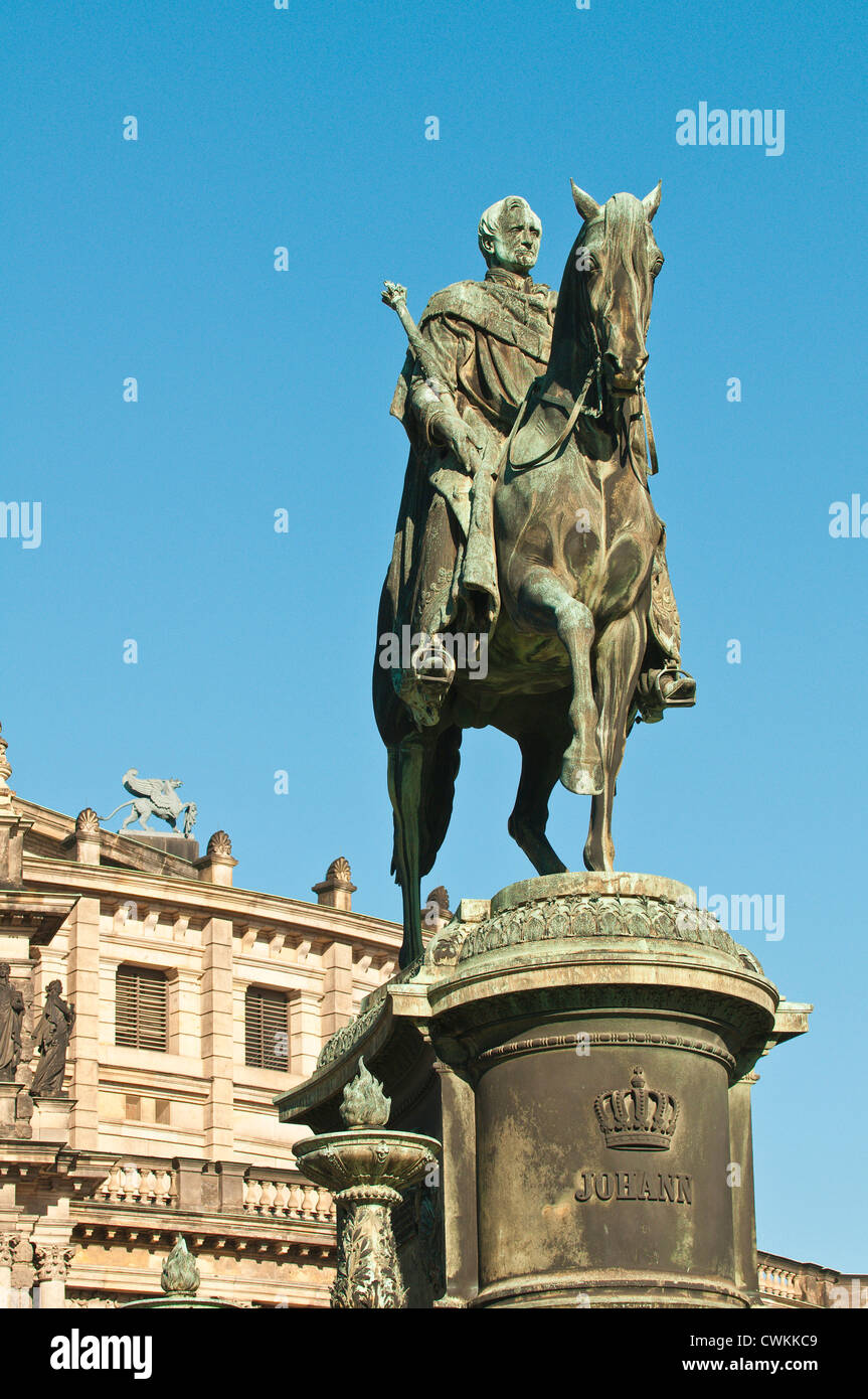 King John Statue in theatre square at the Semperoper (opera house ...