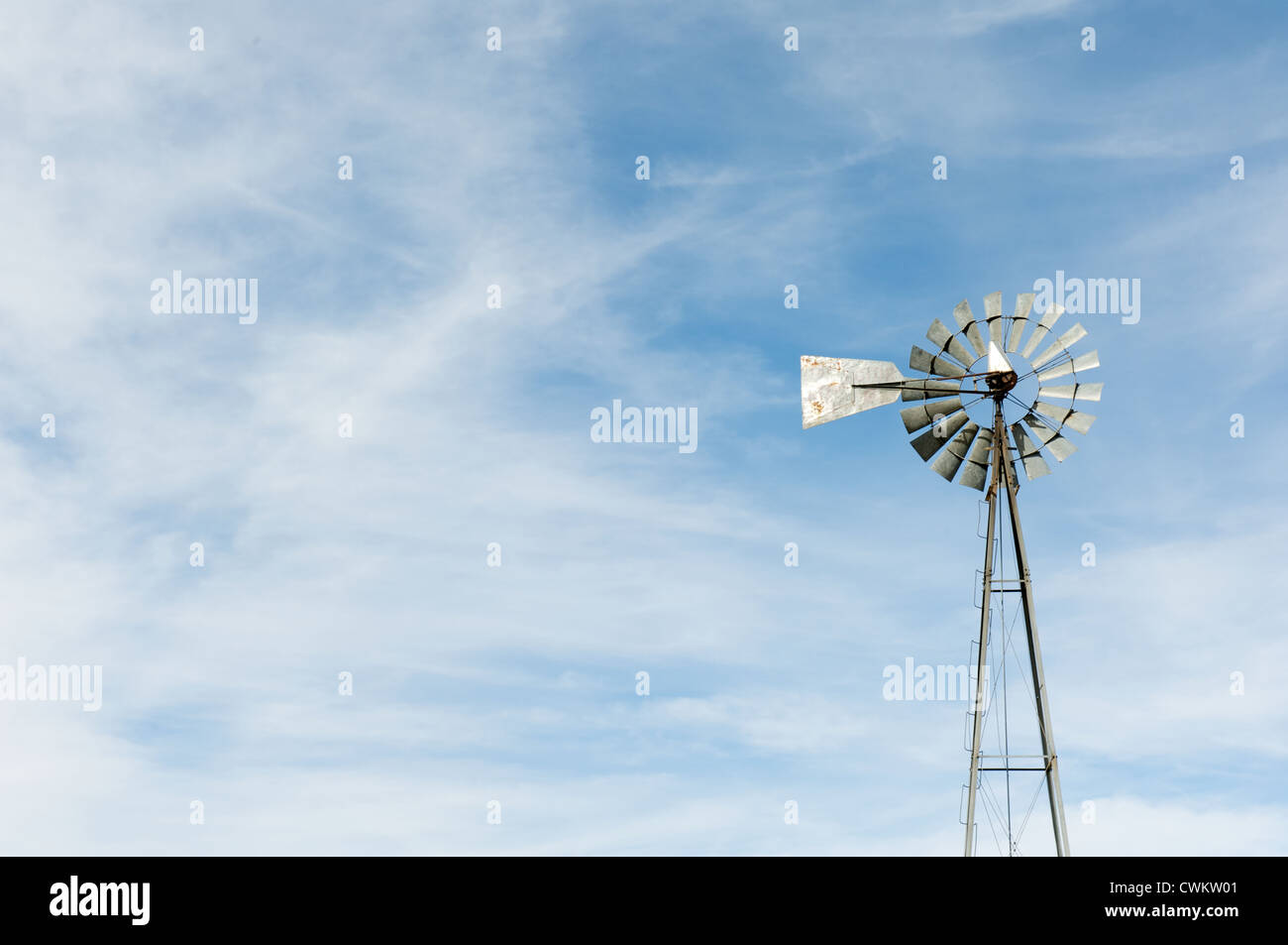 Windmill midwest hi-res stock photography and images - Alamy