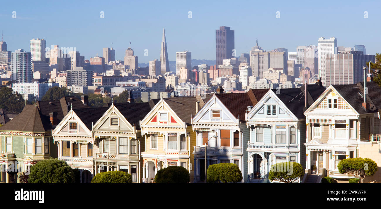 San Francisco community stands in front of downtown Stock Photo - Alamy
