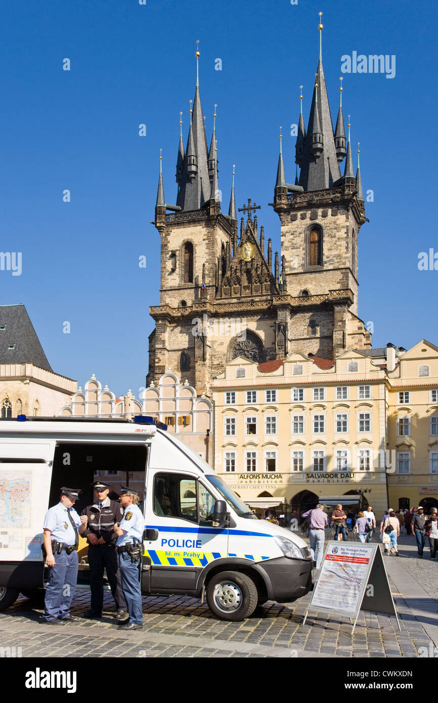 Tynsky chram hi-res stock photography and images - Alamy