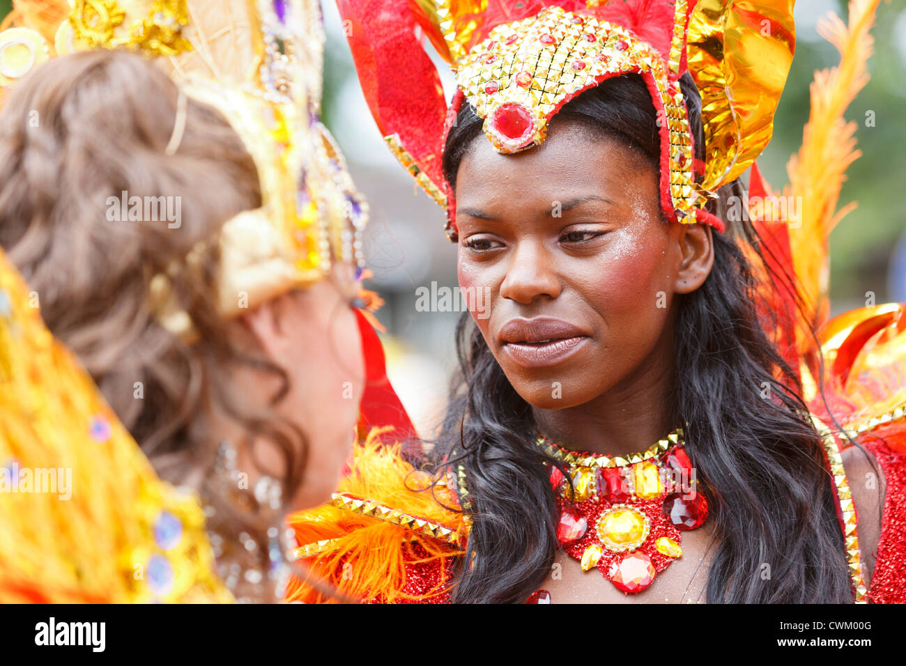 Female samba dancer parade samba hi-res stock photography and images - Alamy