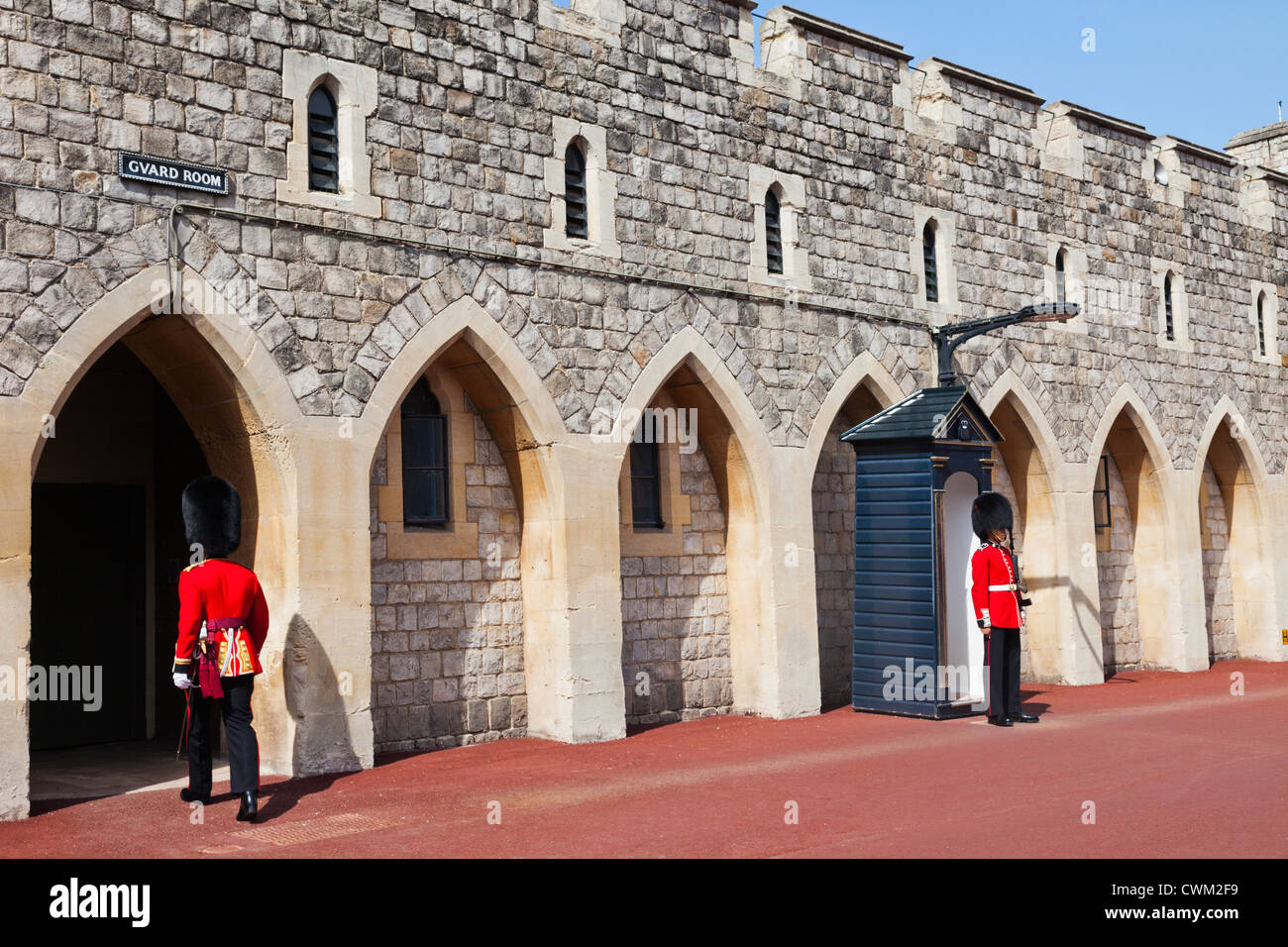 Palace guard on castle hi-res stock photography and images - Alamy