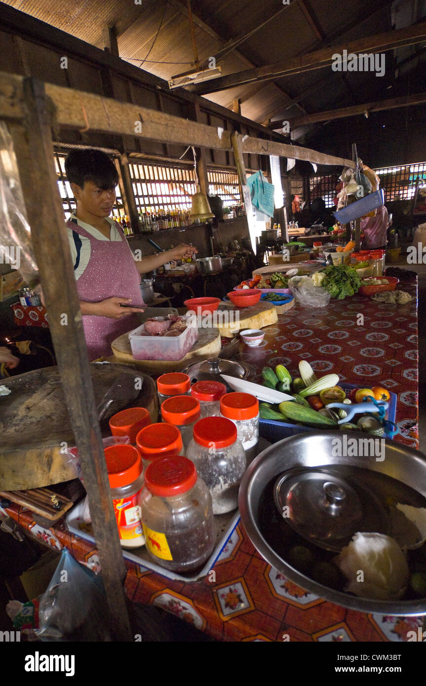 Kitchen workbench hi-res stock photography and images - Alamy