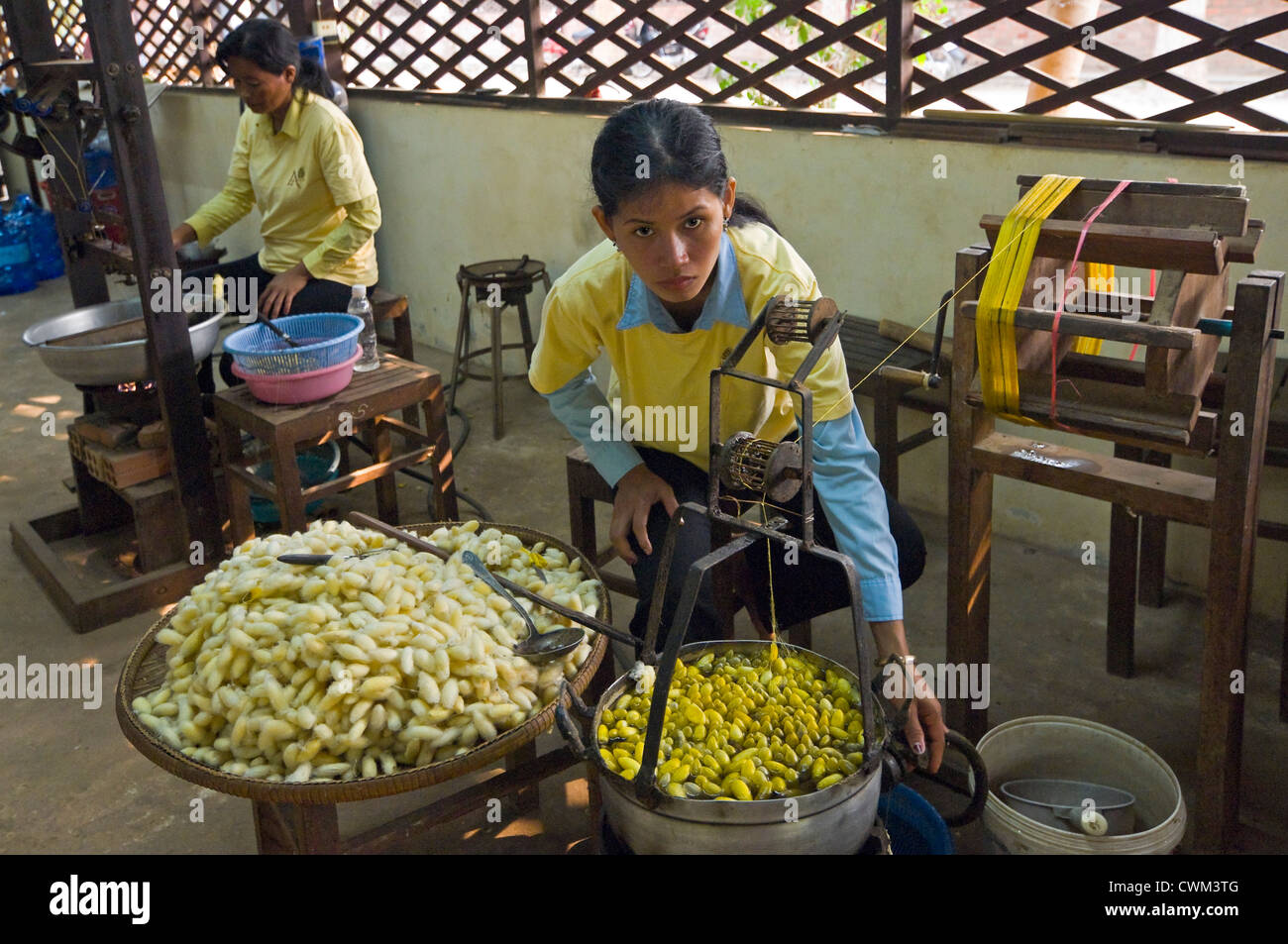 Unravelling the fabric hi-res stock photography and images - Alamy