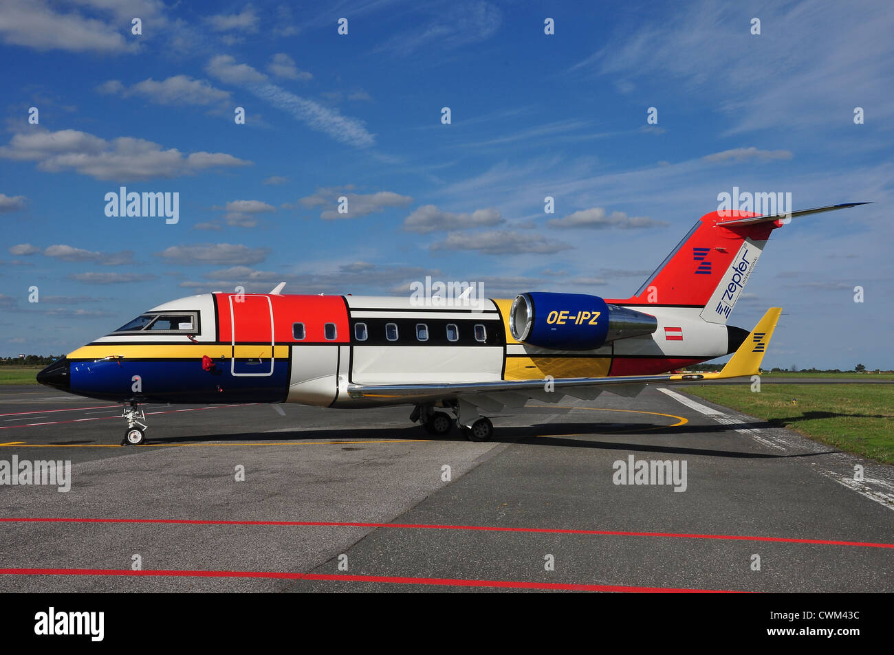 Canadair challenger 600 hi-res stock photography and images - Alamy