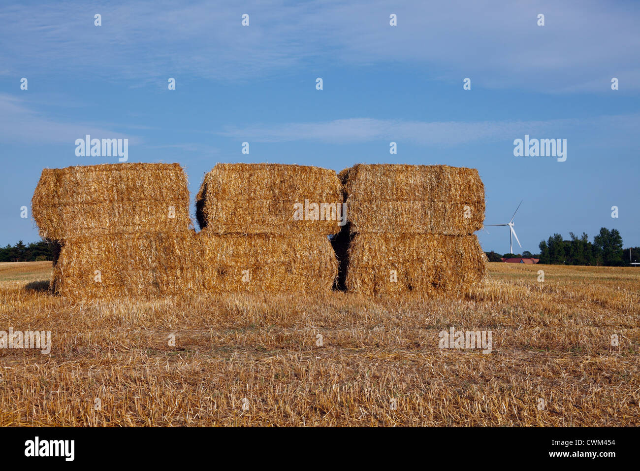 Heston straw bales hi-res stock photography and images - Alamy