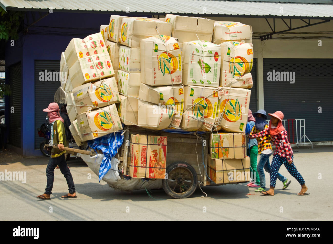 Overloaded cart hi-res stock photography and images - Alamy