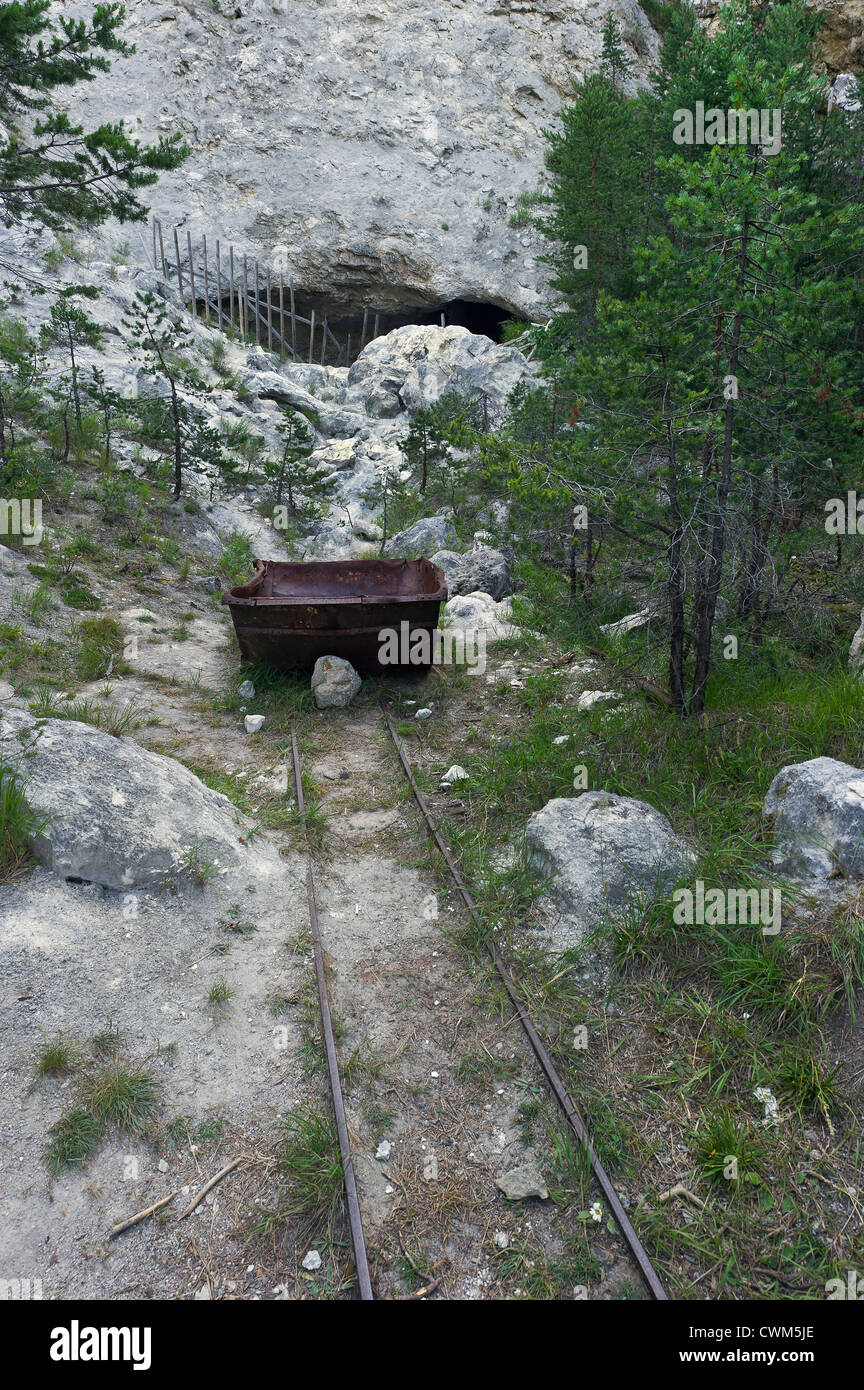Chalk pits hi-res stock photography and images - Alamy