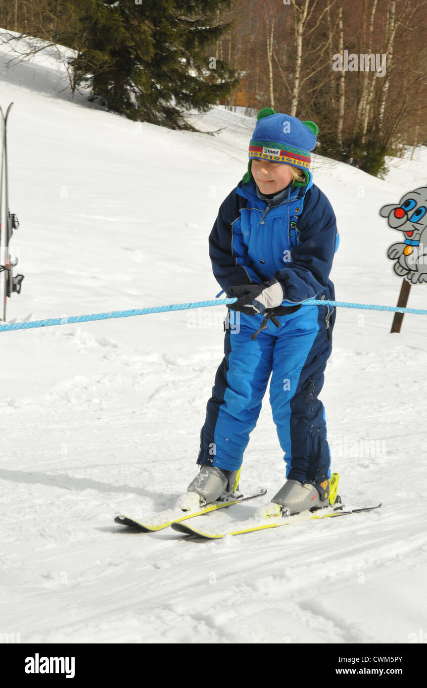 Beginner skier hi-res stock photography and images - Alamy