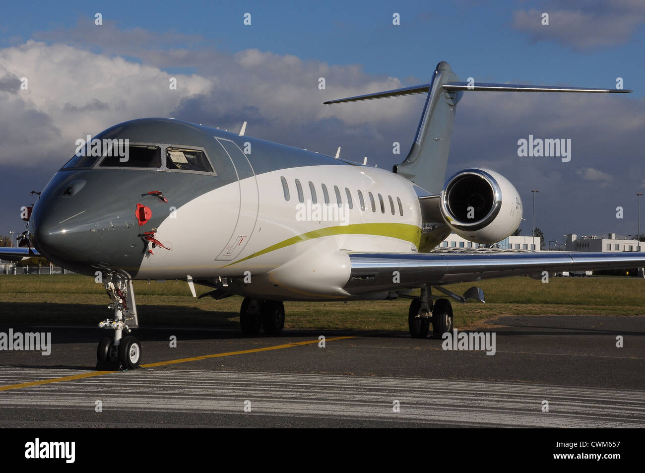 Bombardier bd 700 hi-res stock photography and images - Alamy
