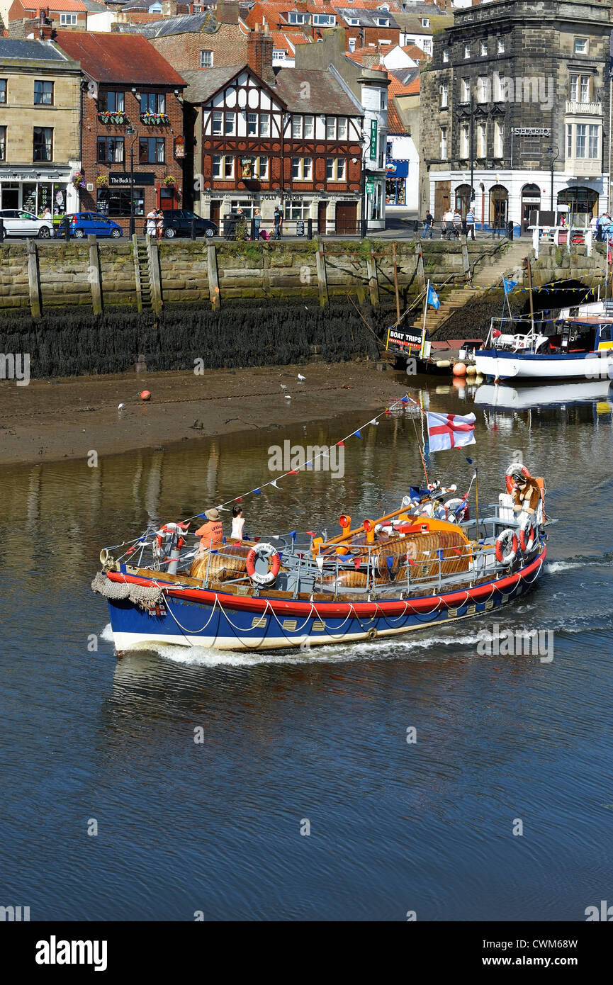 Old whitby lifeboat hi-res stock photography and images - Alamy