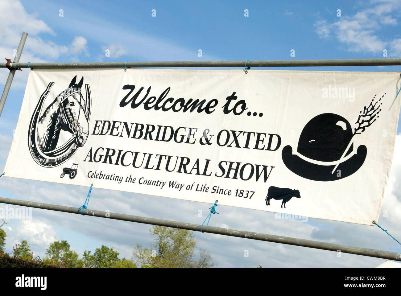 Edenbridge and Oxted Show welcome signage Stock Photo - Alamy