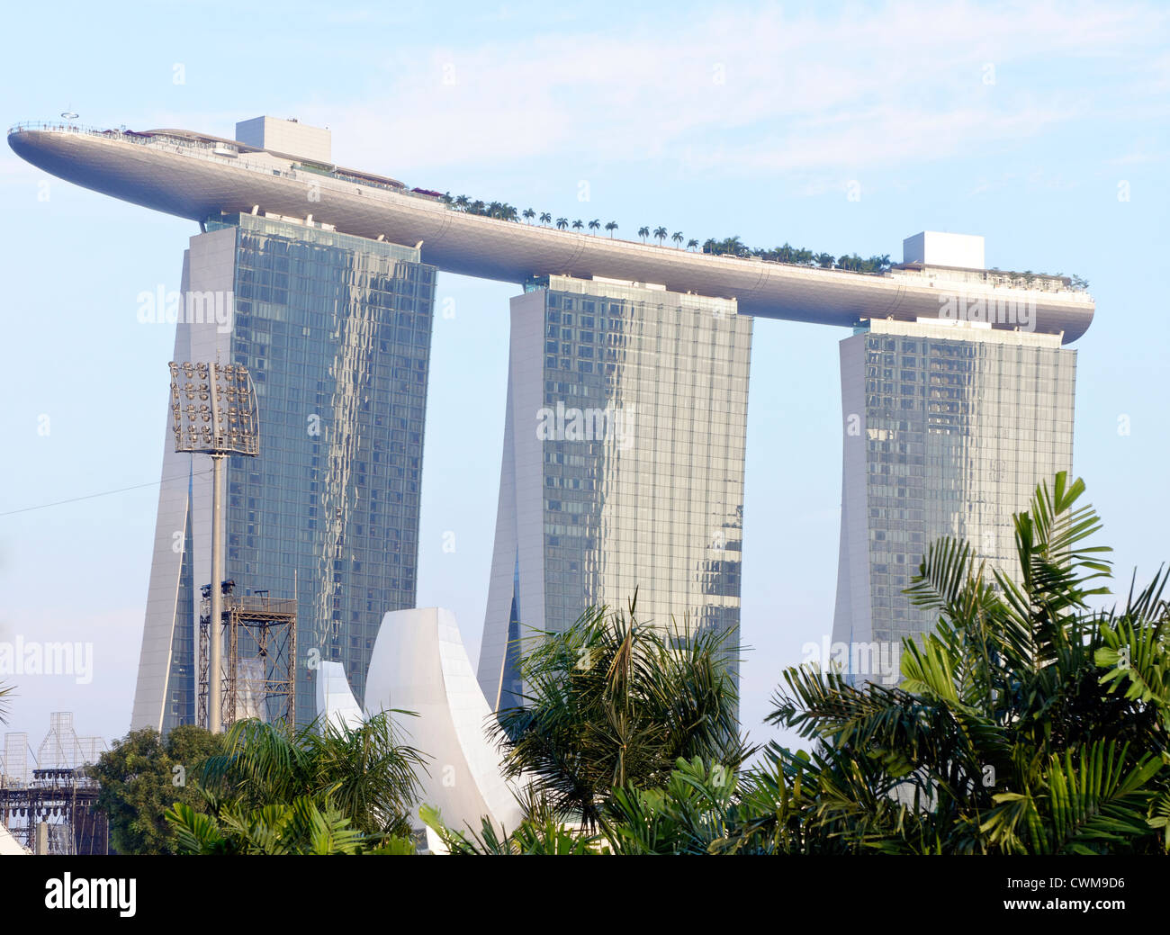 Marina Bay Sands complex with hotel, roof top infinity pool, Science ...
