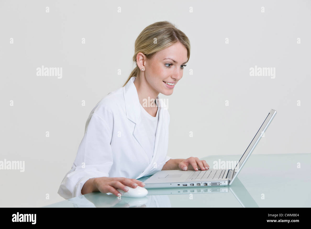 Medical secretary hi-res stock photography and images - Alamy