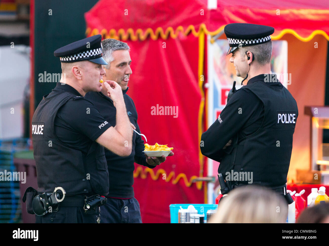 police officers chatting together in the UK Stock Photo - Alamy