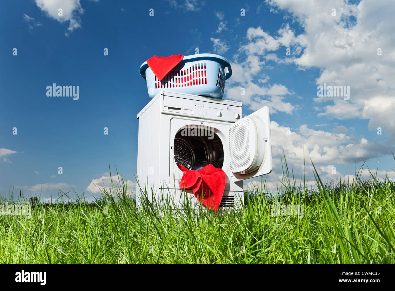 Laundry dryer in grass hi-res stock photography and images - Alamy