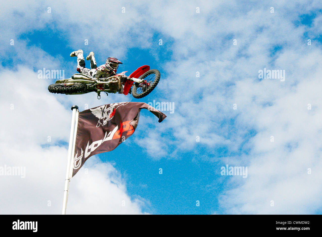 The Bolddog Lings FMX freestyle motorcross stunt display team ...