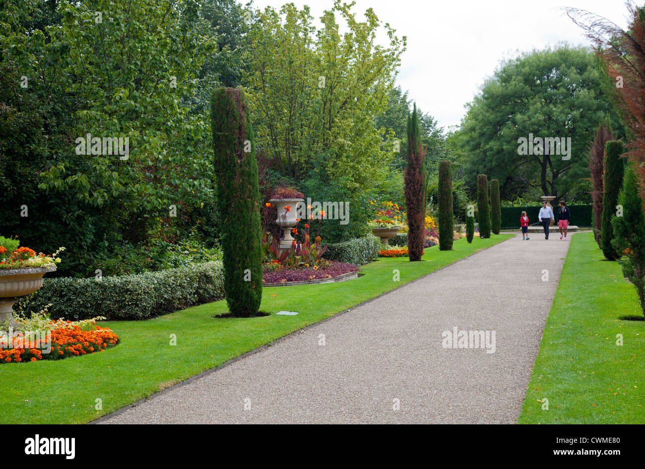 Regent park gardens hi-res stock photography and images - Alamy