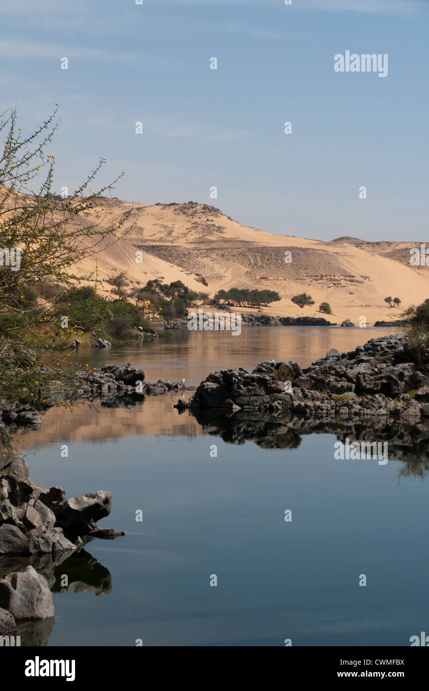 Gharb Soheil Nubian Village on the west bank of the River Nile next to ...
