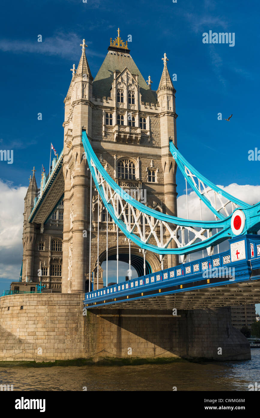 London bridge tower bridge hi-res stock photography and images - Alamy