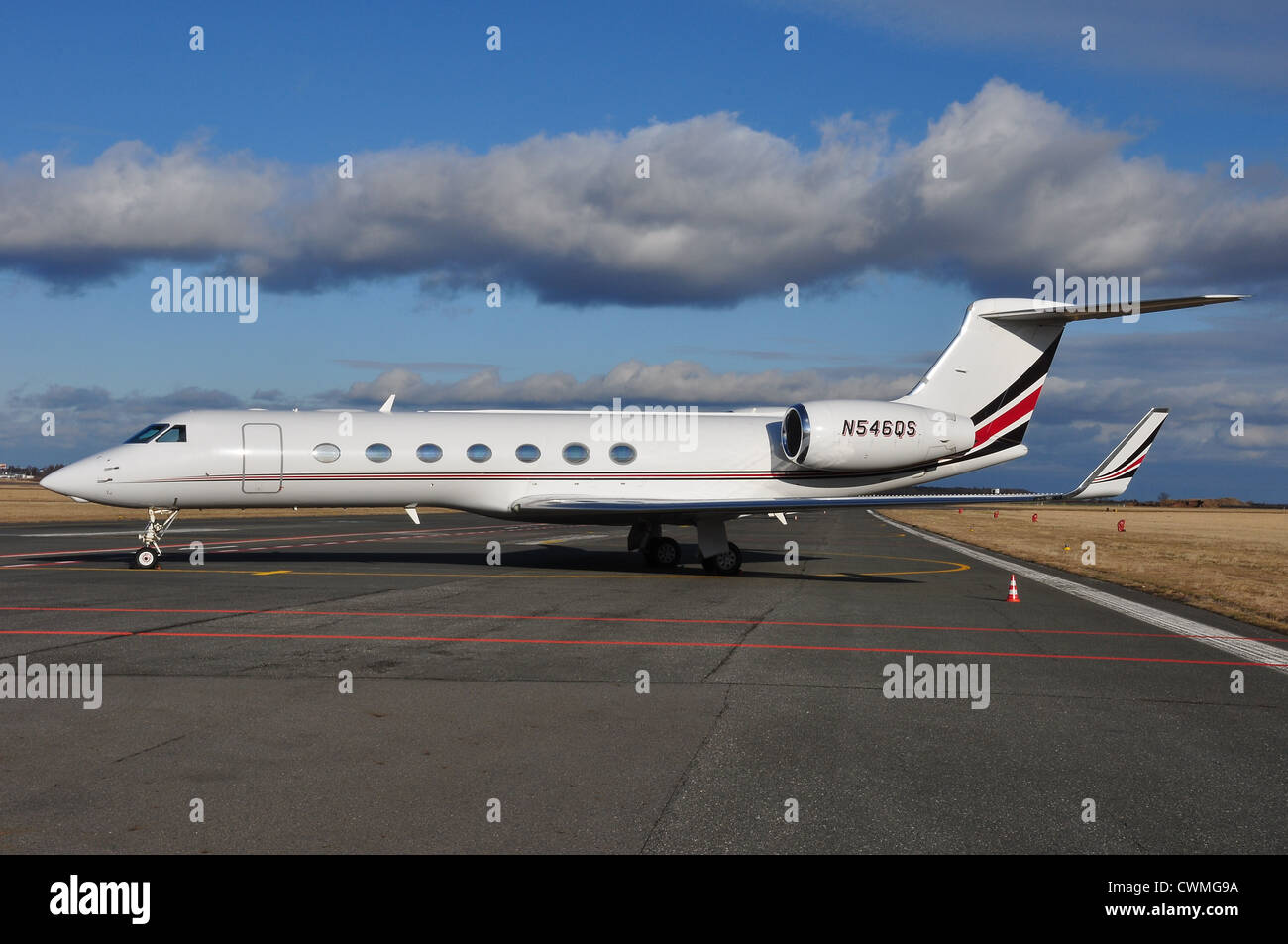 Gulfstream G550 High Resolution Stock Photography and Images - Alamy