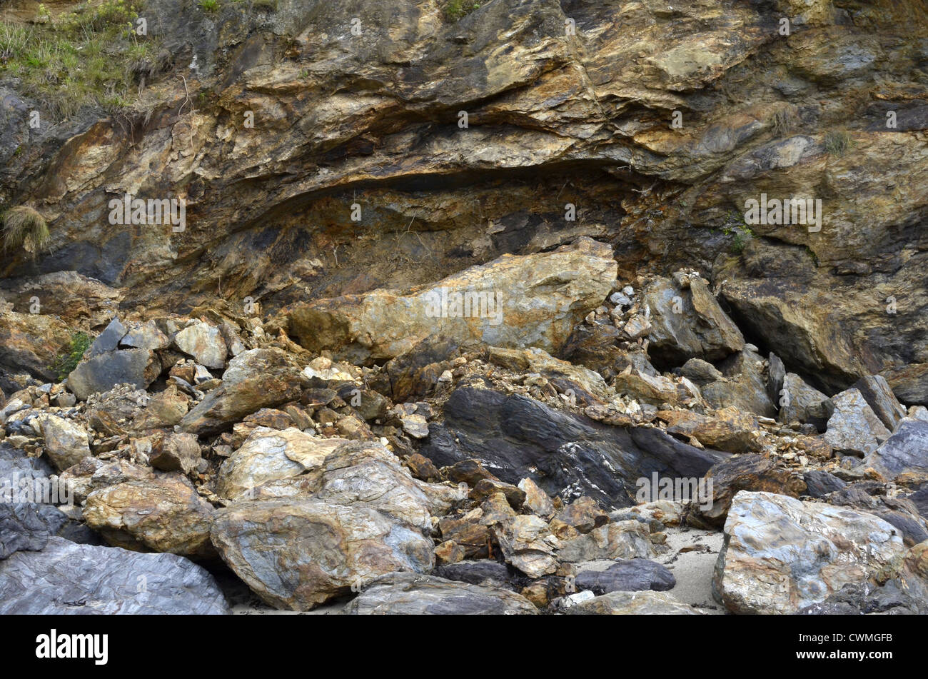 Cornwall - shoreline rock texture wallpaper background in region ...