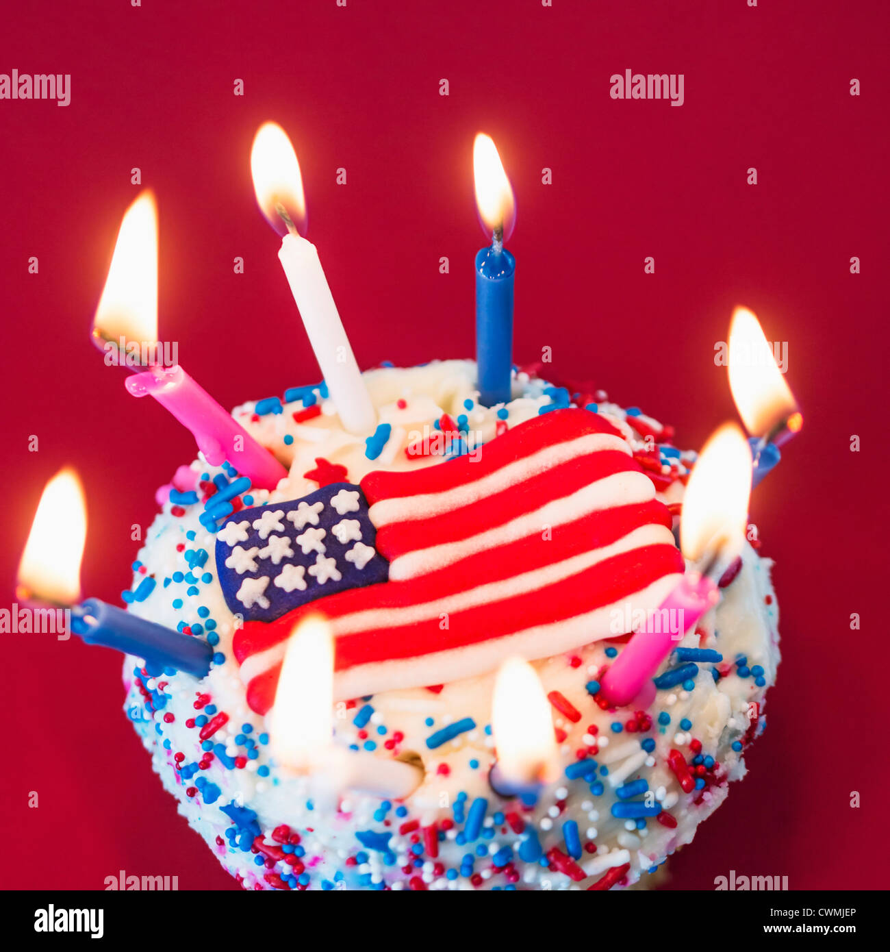 Flag birthday cake hi-res stock photography and images - Alamy