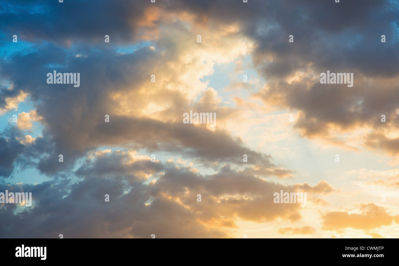 Moody sky hi-res stock photography and images - Alamy