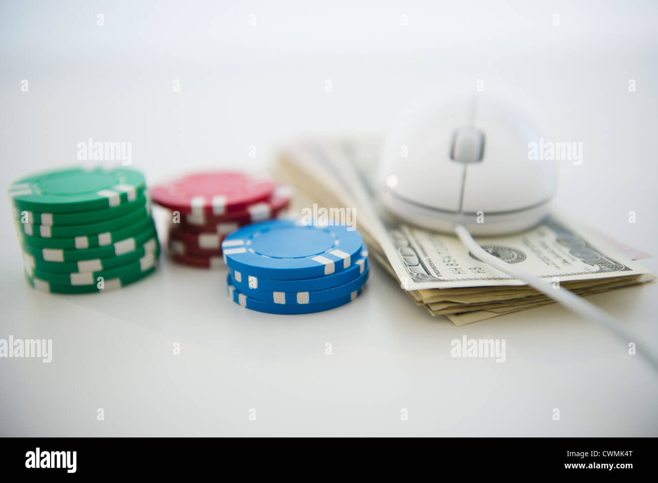 Mouse dollar bill hi-res stock photography and images - Alamy