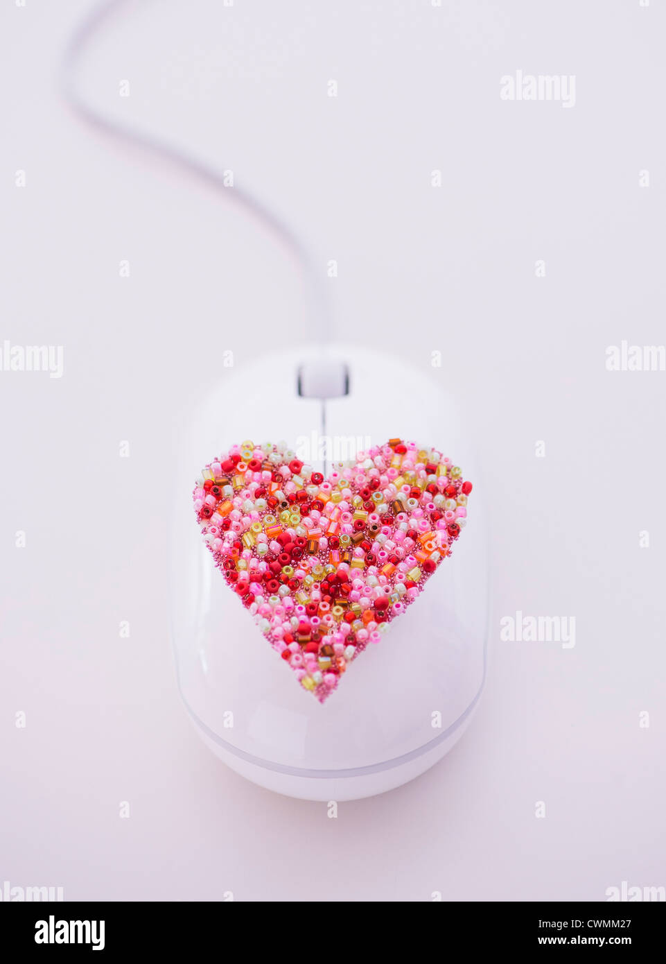 Heart and computer hi-res stock photography and images - Alamy