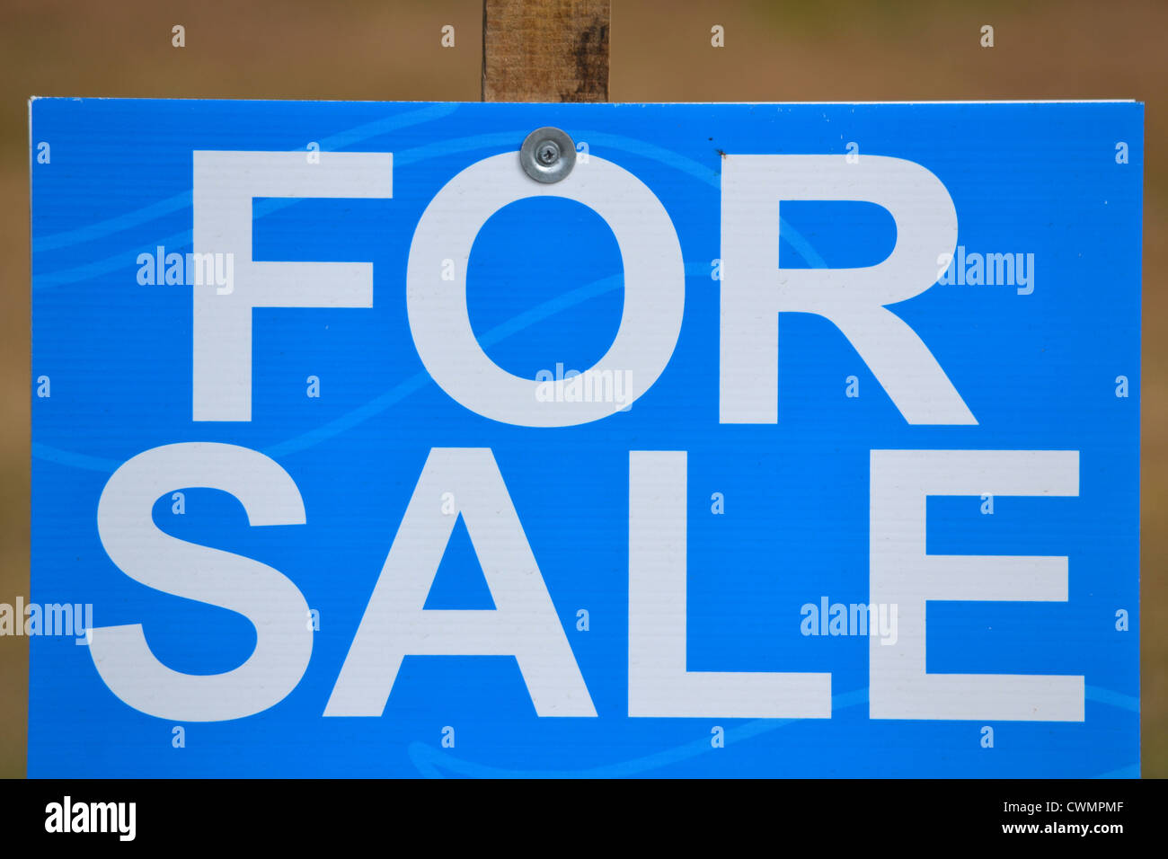Land for sale sign hi-res stock photography and images - Alamy
