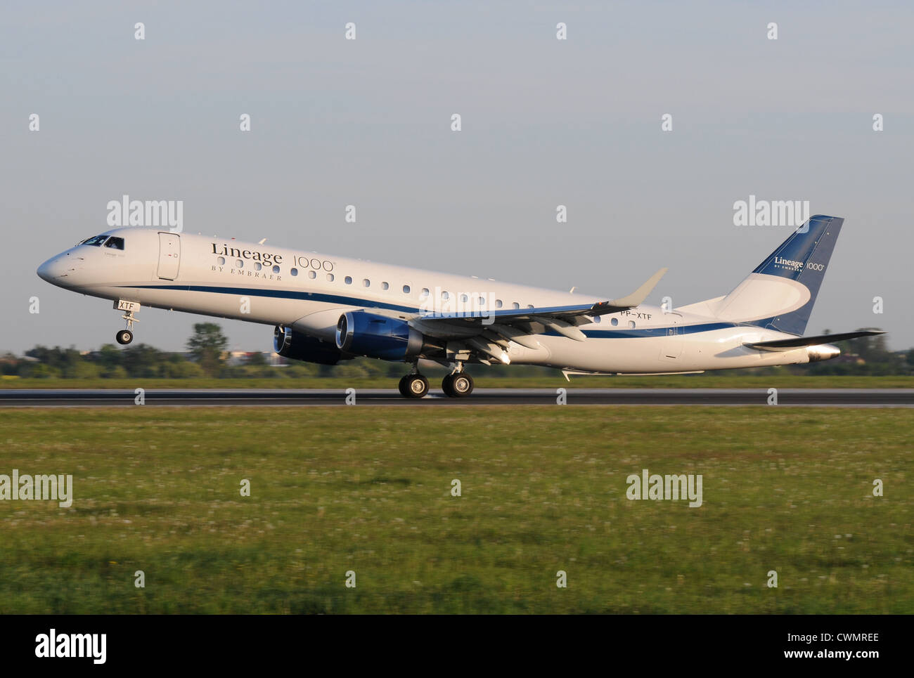 Embraer lineage 1000 hi-res stock photography and images - Alamy