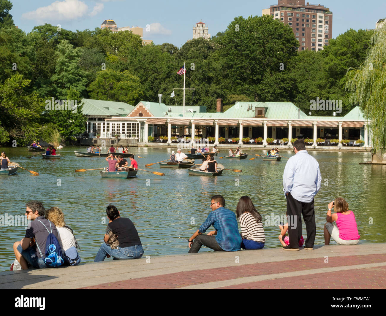 Bethesda Plaza and Loeb Boathouse in Central Park, NYC Stock Photo - Alamy