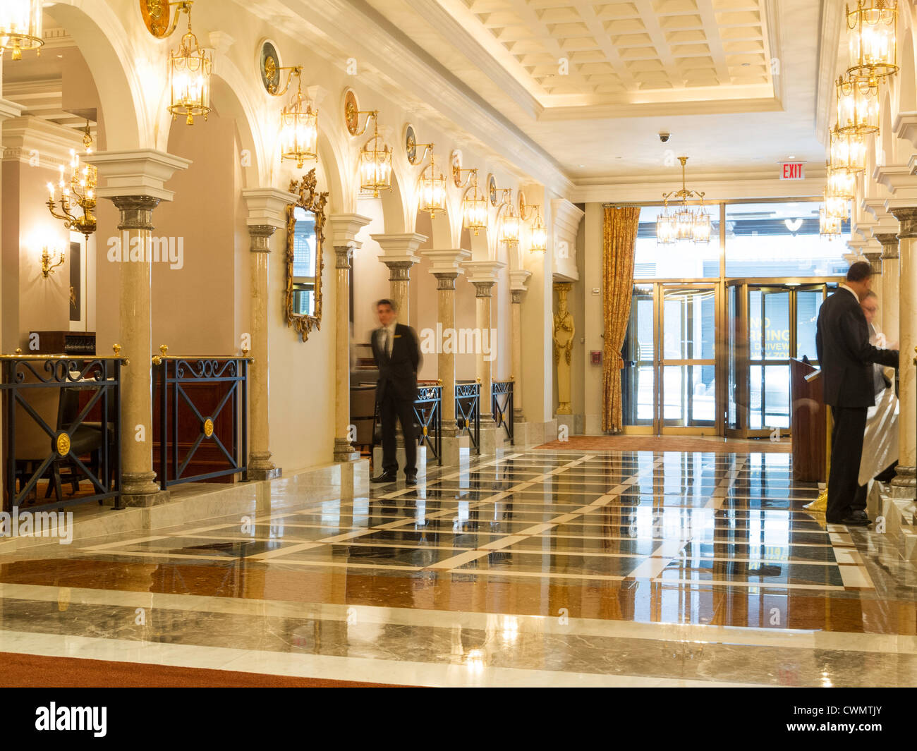 The Lotte New York Palace Hotel, Madison Avenue, NYC Stock Photo - Alamy
